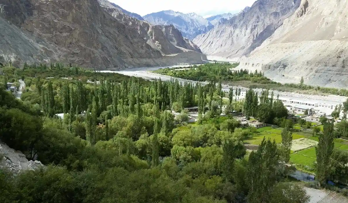 Top 10 Places to Visit in Leh Ladakh, Best Time & Things